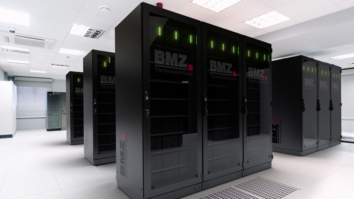 BMZ POWER2RAXX: The modular commercial storage